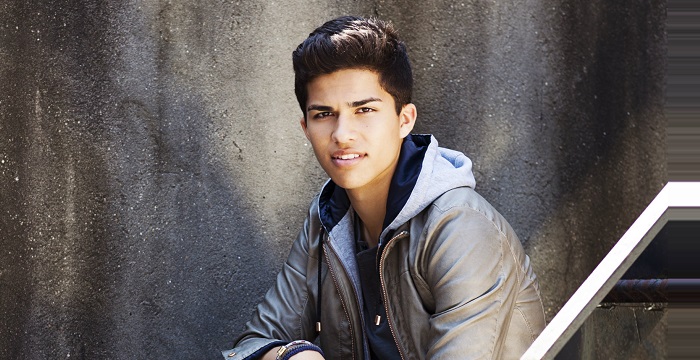 Alex Aiono Bio, Early Life, Career, Net Worth and Salary
