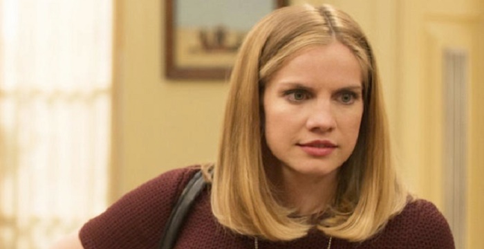 Anna Chlumsky Bio, Early Life, Career, Net Worth and Salary